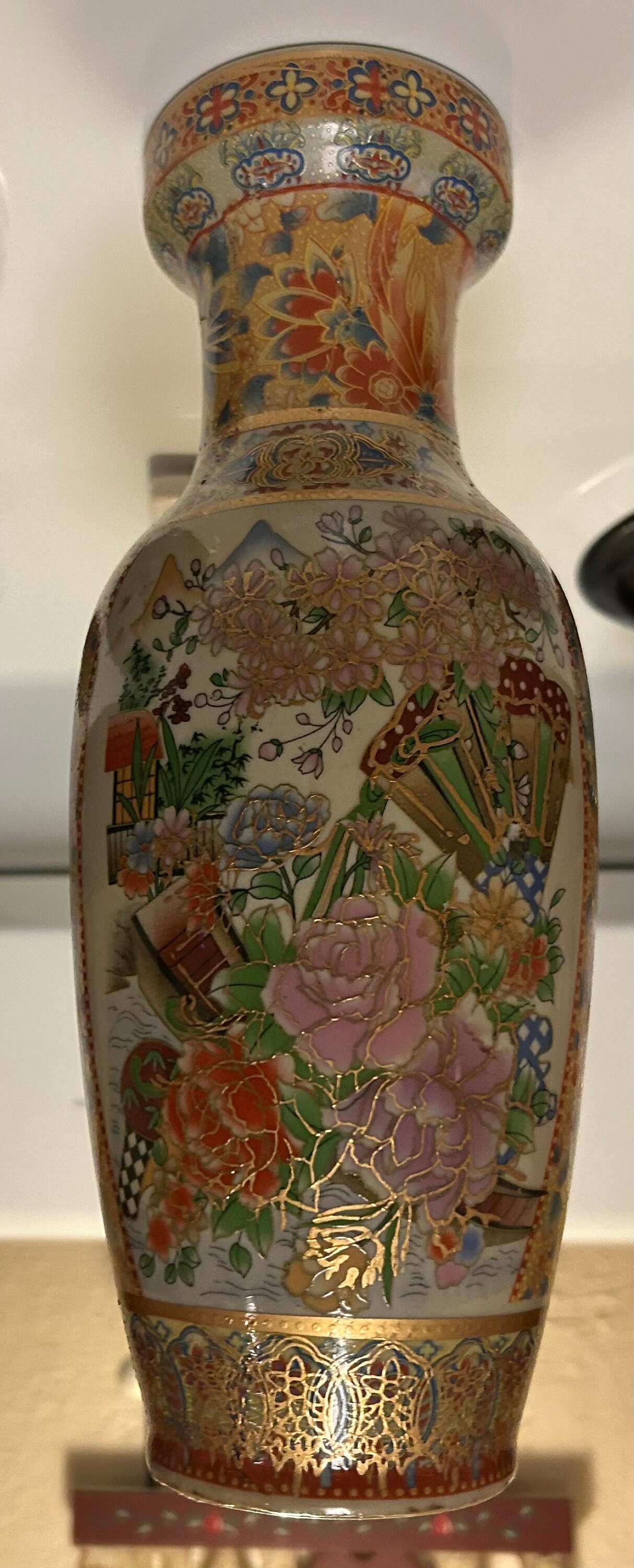 A 12 Flower Vase With simply Tacky on the Bottom to Prevent Moving. - Etsy