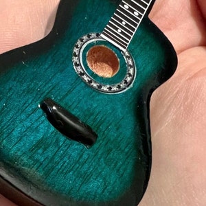 10cm Mini Guitar Acoustic and Electric Key Ring 5 Designs Wooden ...