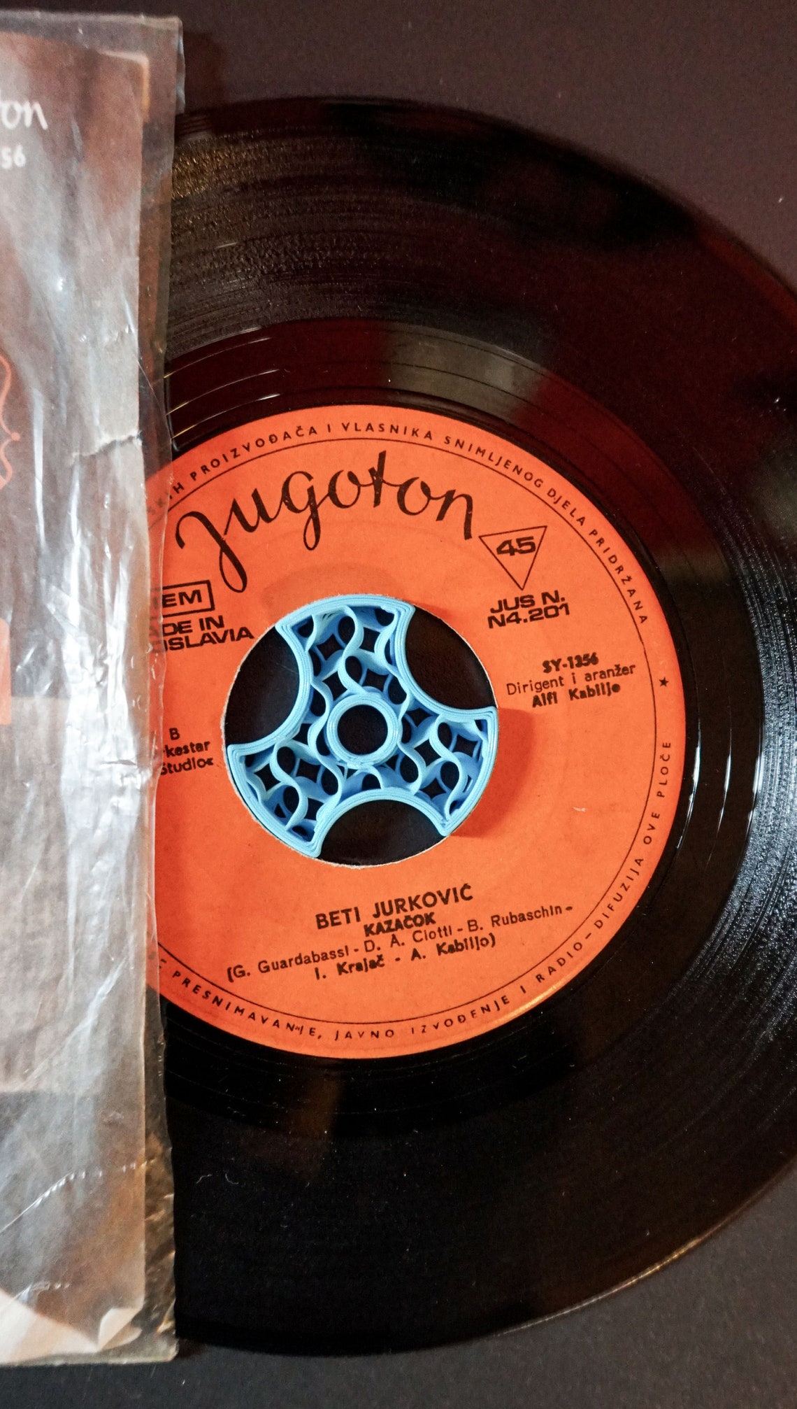 Modern-gyroid 45 Rpm Record Insert 7 Inch Vinyl Adapter 3D Print Vinyl ...