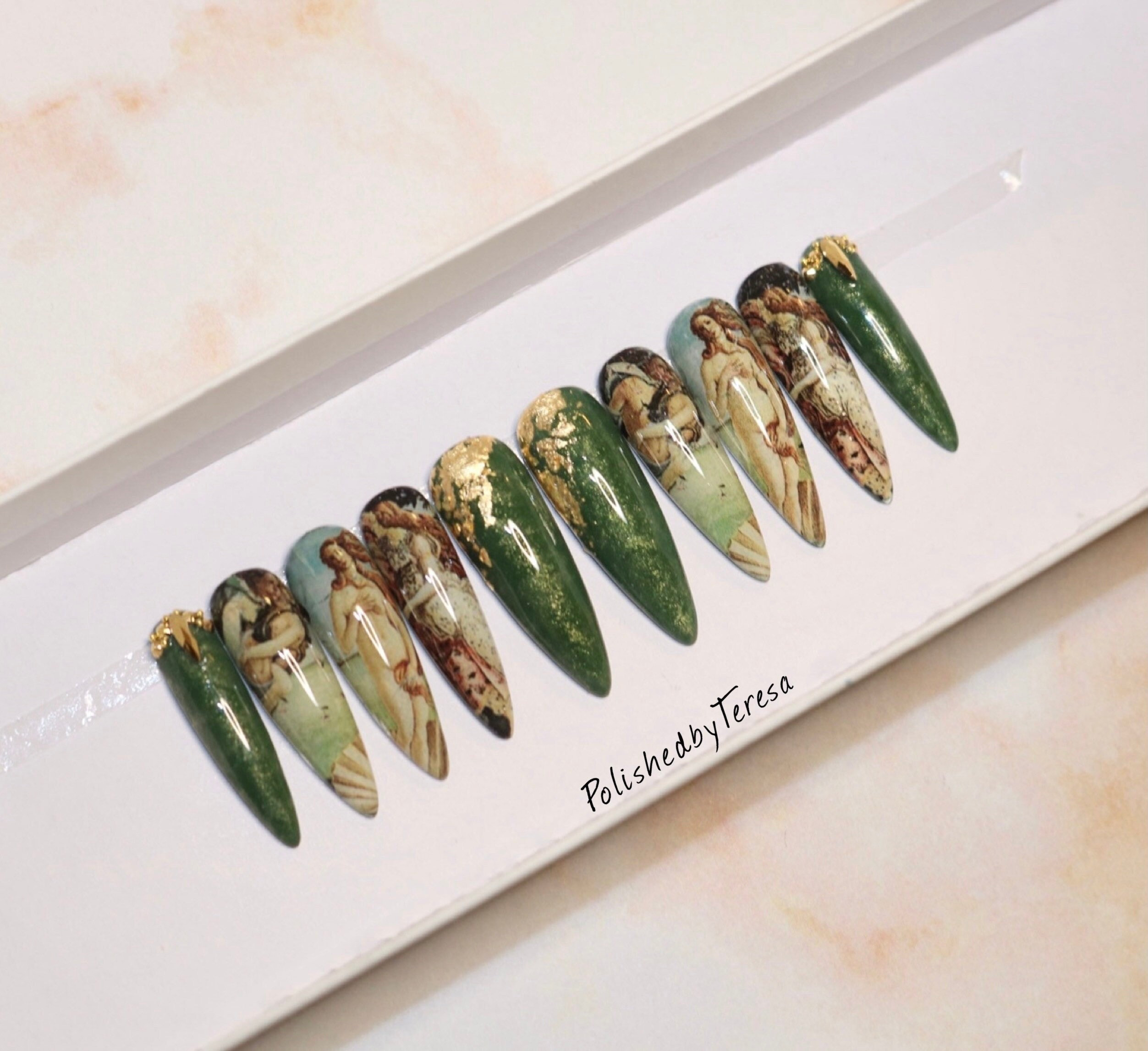 V E N U S | Birth of Venus Press on Nails | Green Gel X Nails With Gold ...