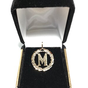 14k Solid Yellow Gold Wreath Initial Letter M Pendant Necklace Charm ...