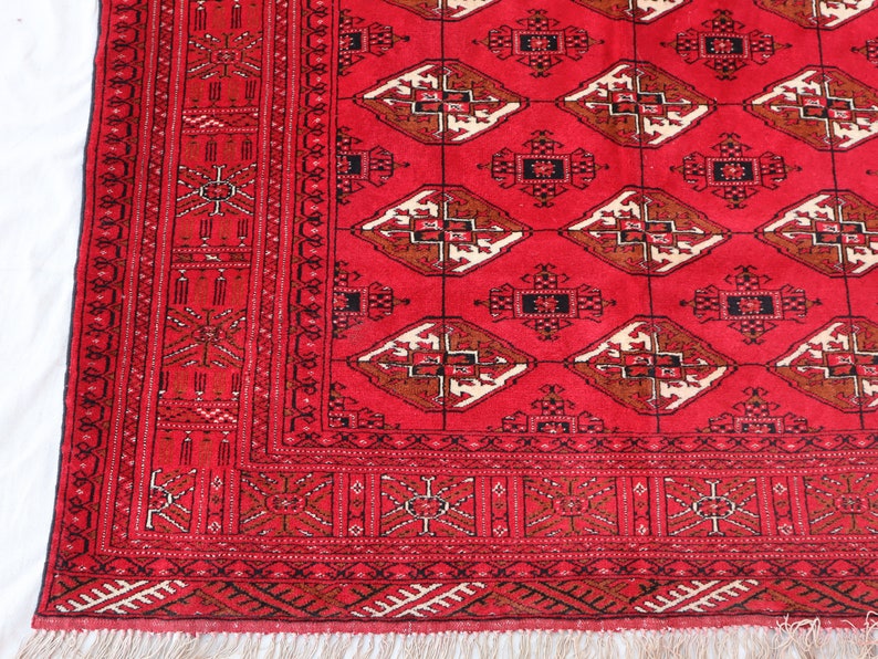 Turkmen Tekke Rug 4x6 Ft, Afghan Handmade Wool Silk Rug, Red Vintage ...