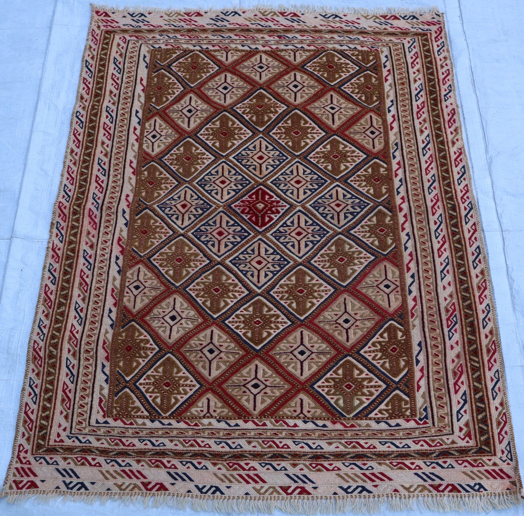 Exquisite 3x3 Ft Handwoven Wool Area Rug, Luxurious Square Kilim Rug ...