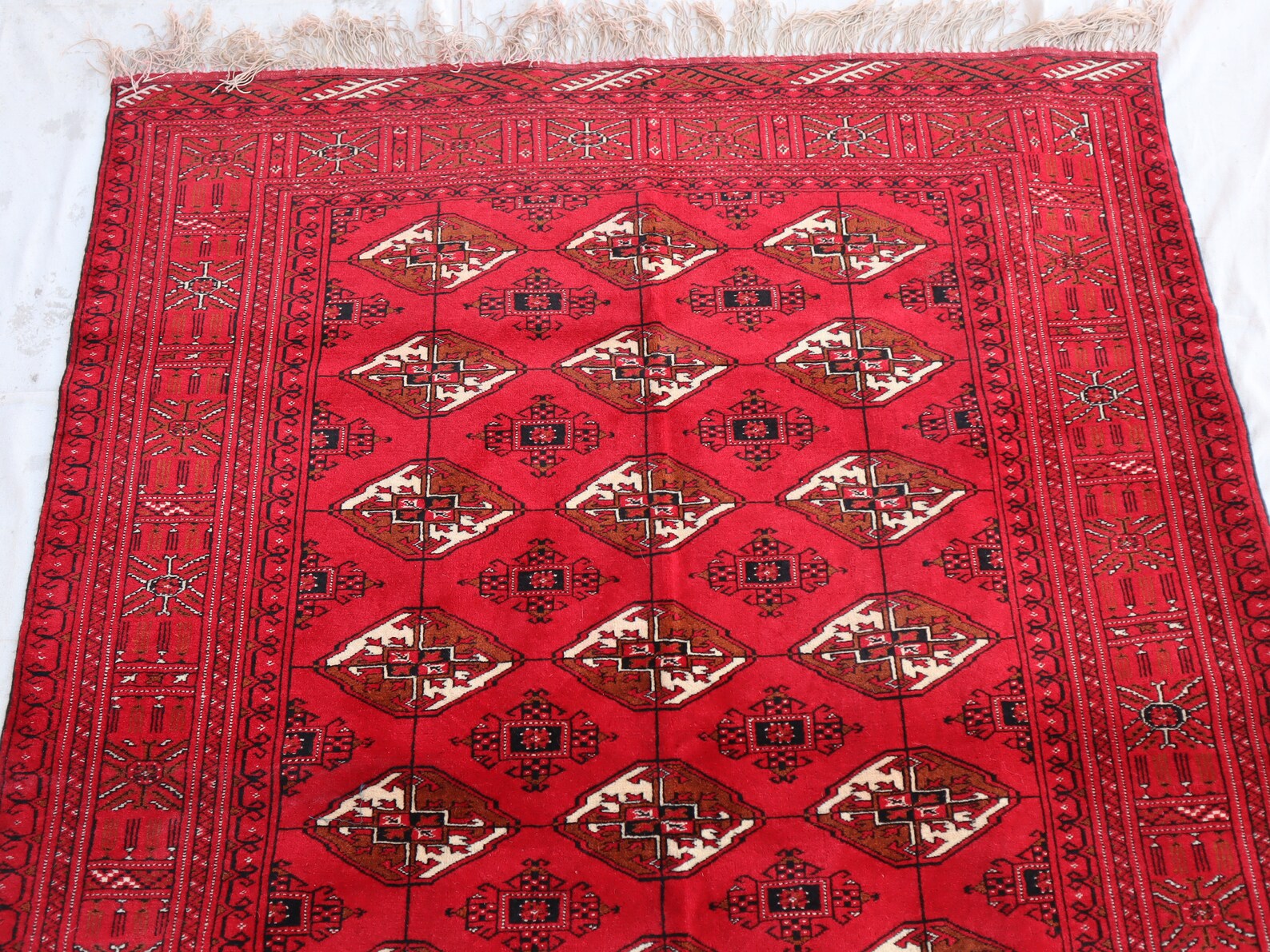 Turkmen Tekke Rug 4x6 Ft, Afghan Handmade Wool Silk Rug, Red Vintage ...