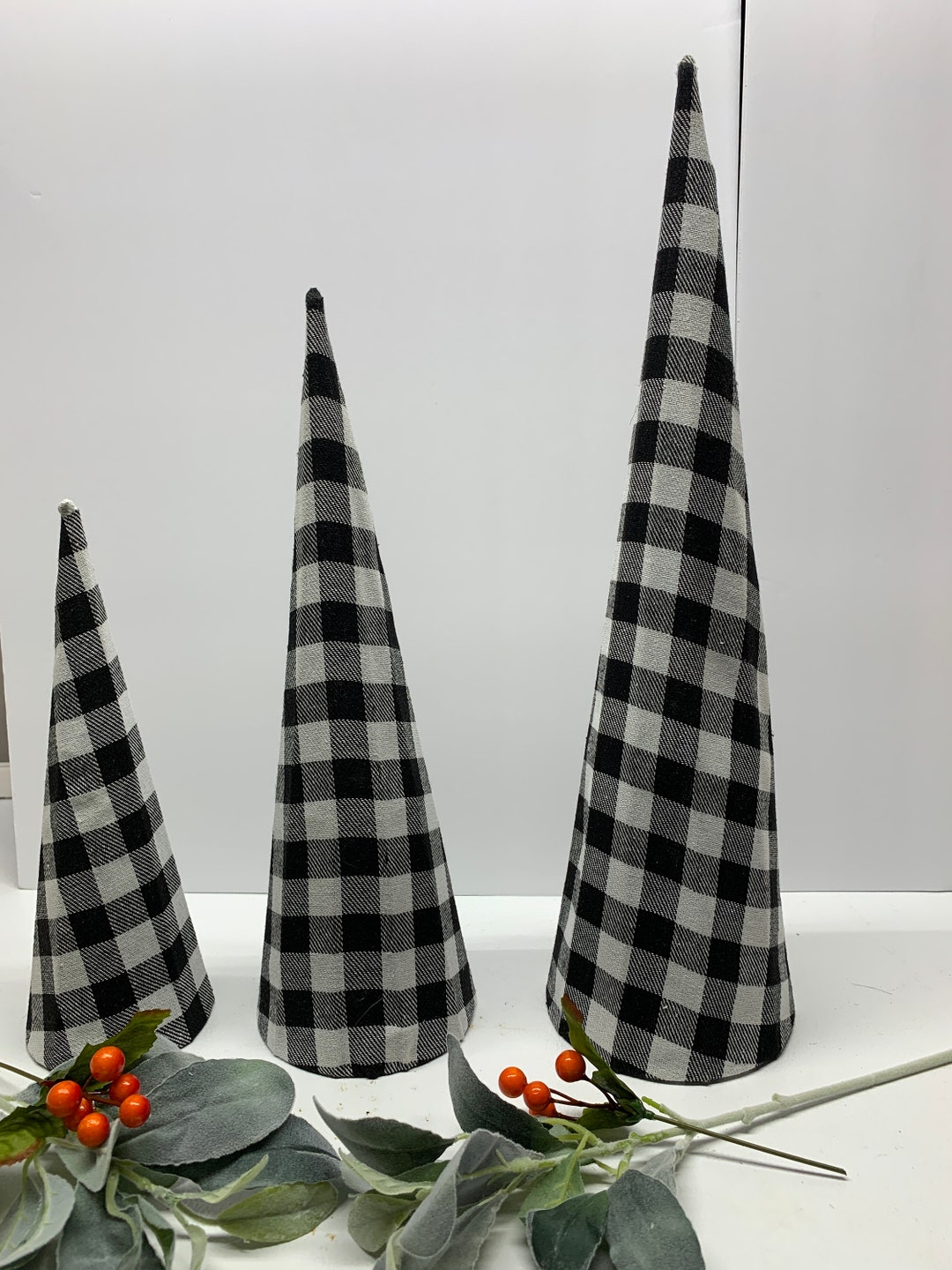 Buffalo Check Buffalo Plaid Cone Trees Rustic Farmhouse Autumn Décor ...