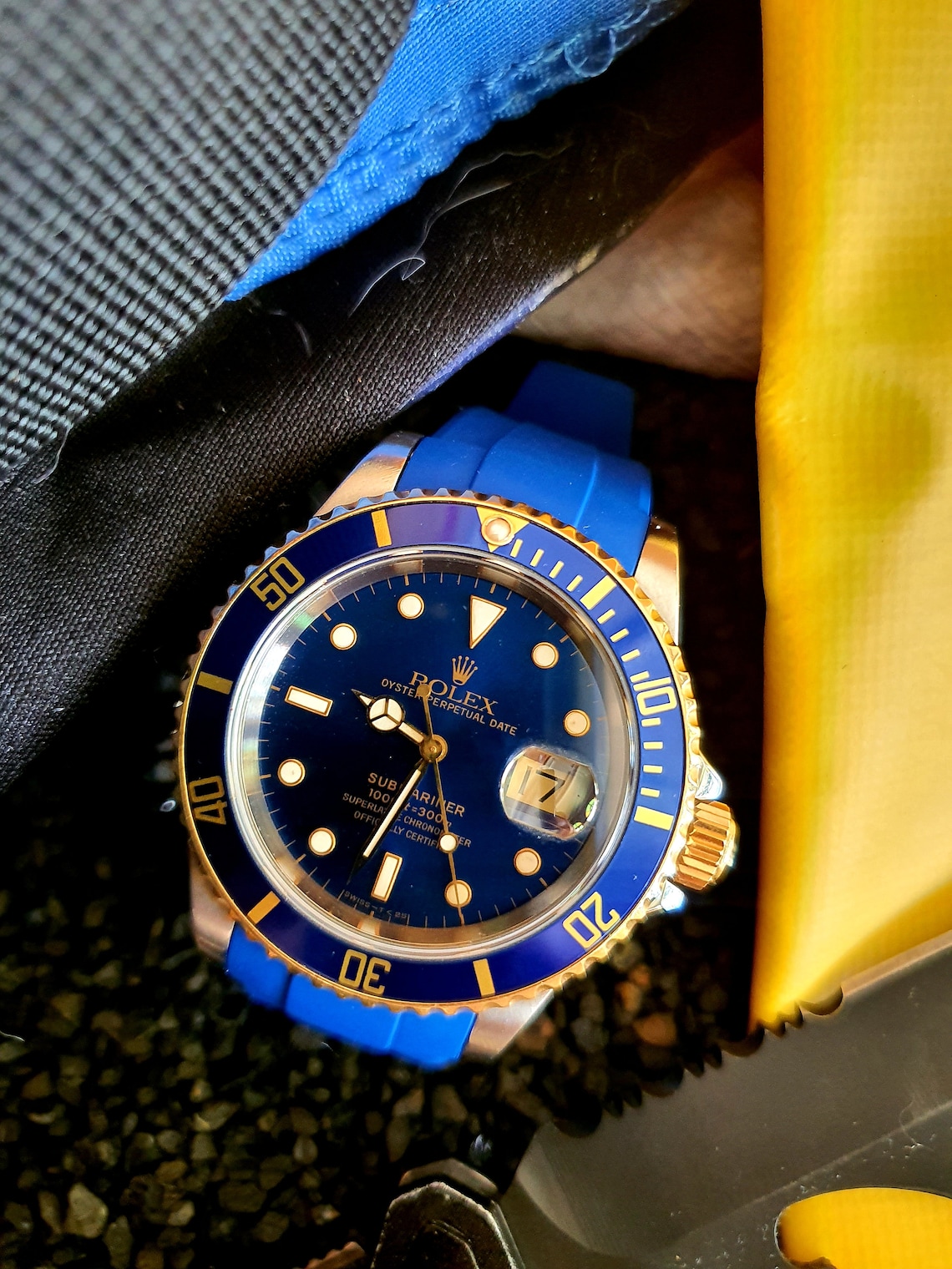 Authentic Rolex Submariner Blue Face 40mm Ref 16613 With Original Box ...