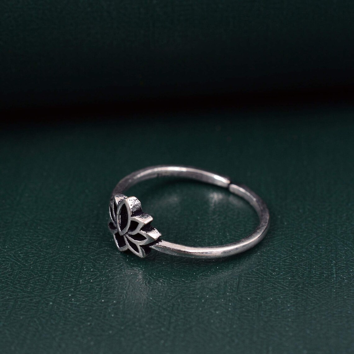 Lotus Flower Sterling Silver Toe Ring or Midi Ring - Etsy