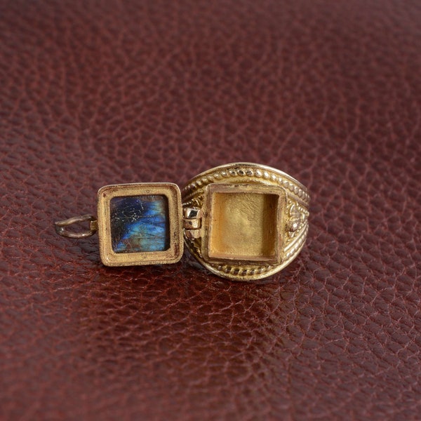 Square Stone Ring - Etsy