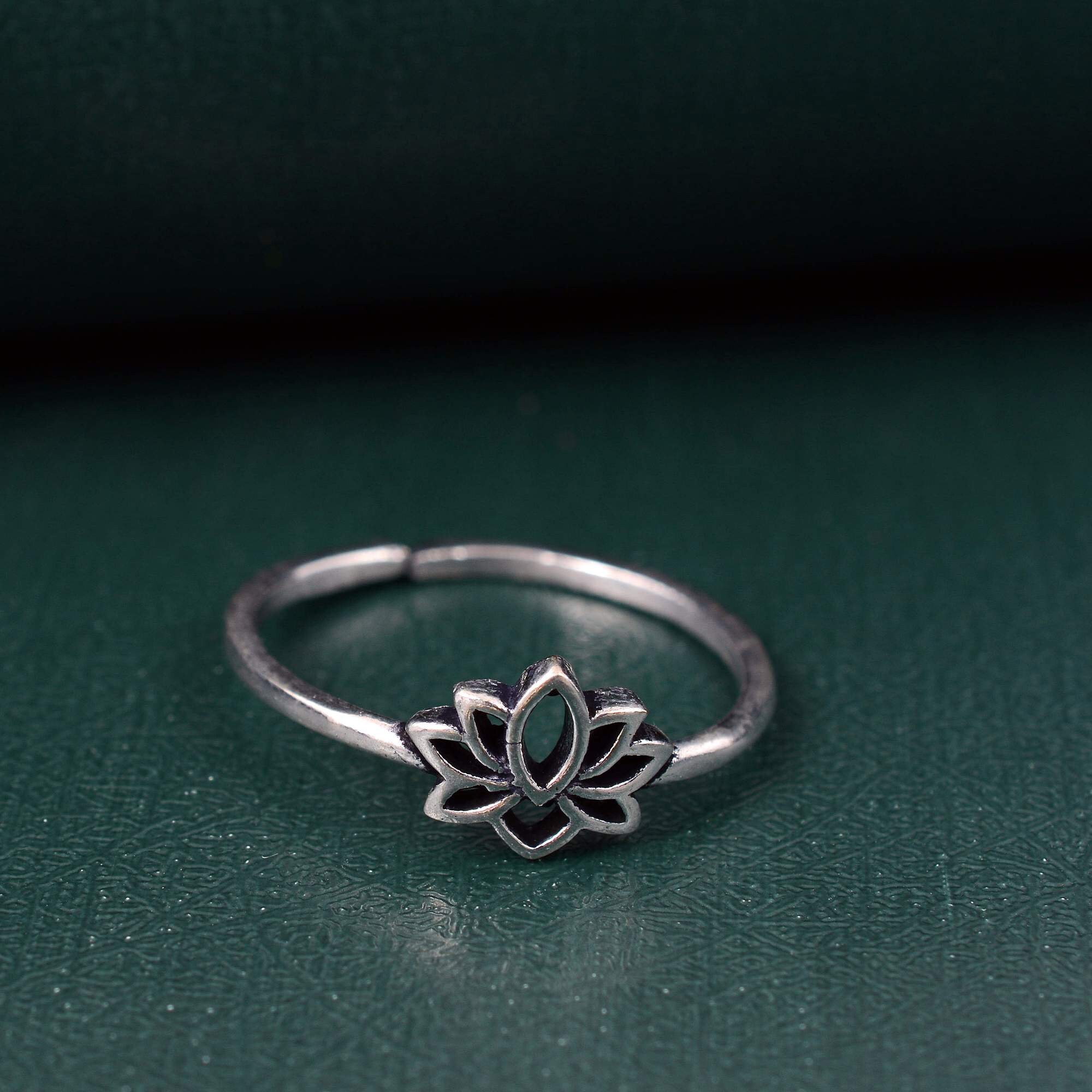 Lotus Flower Sterling Silver Toe Ring or Midi Ring - Etsy