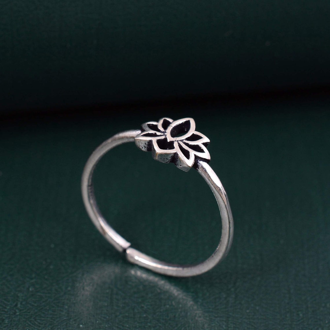 Lotus Flower Sterling Silver Toe Ring or Midi Ring - Etsy