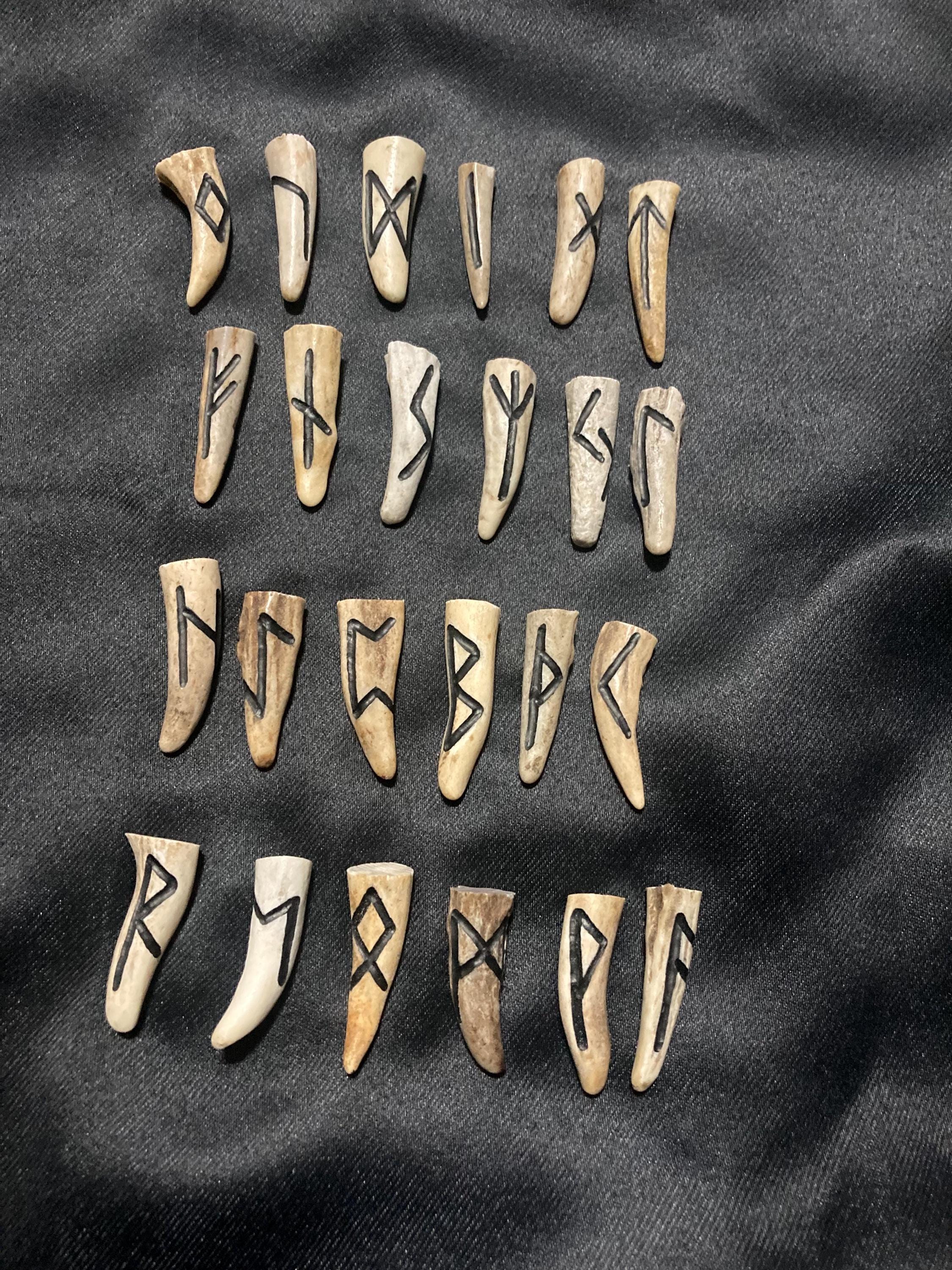 24 Piece Elder Futhark Rune Set 1 Inch Deer Antler - Etsy