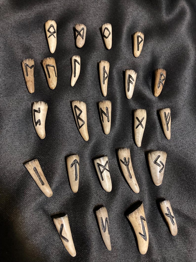 24 Piece Elder Futhark Rune Set 1 Inch Deer Antler - Etsy
