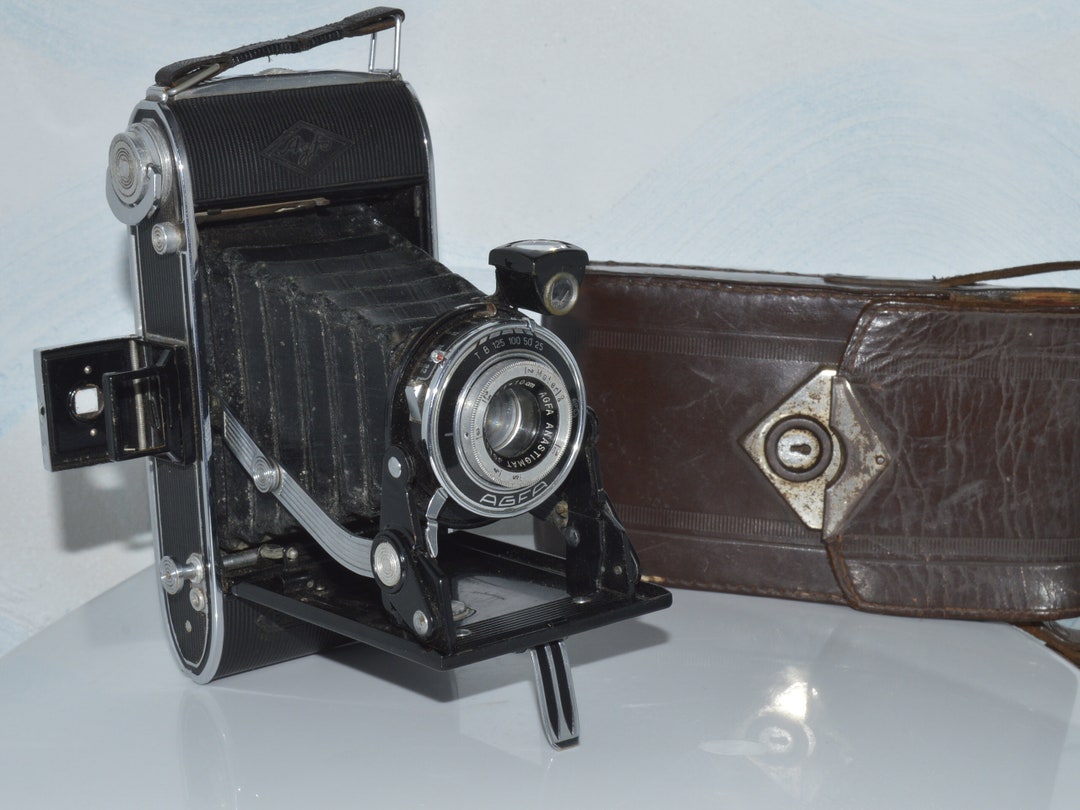 RETRO FOLDING CAMERA in Case, Vintage Agfa Billy I Folding Camera and ...