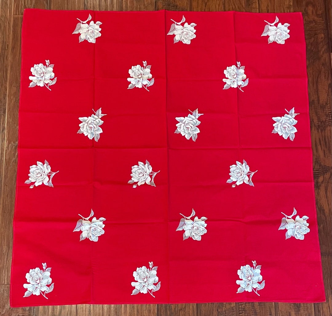 Vintage EXCELLENT Wilendur Red Tablecloth With White and Gray Roses ...