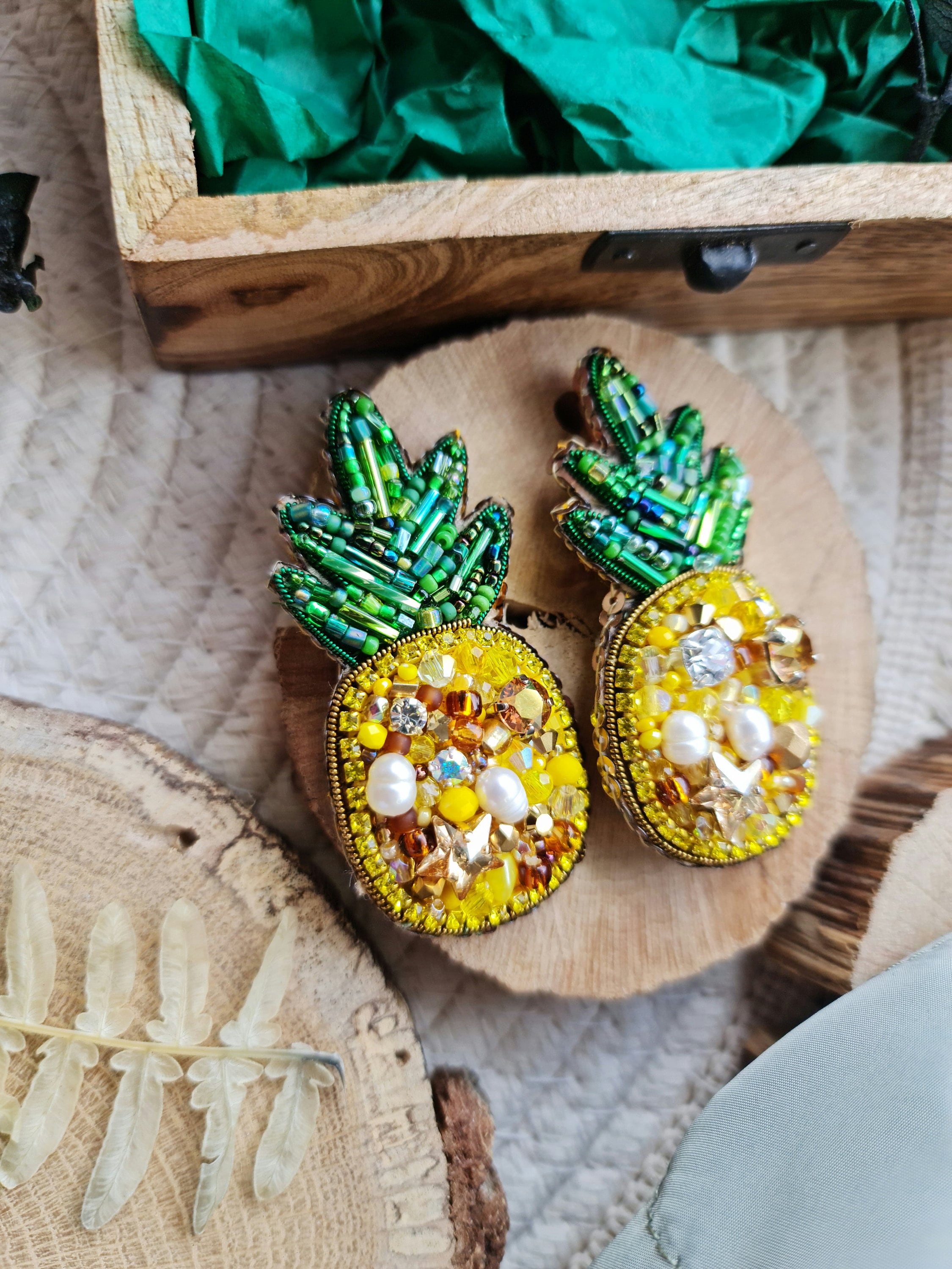 Golden Delight: Pineapple Brooch - Sparkling Tropical Gift - Etsy