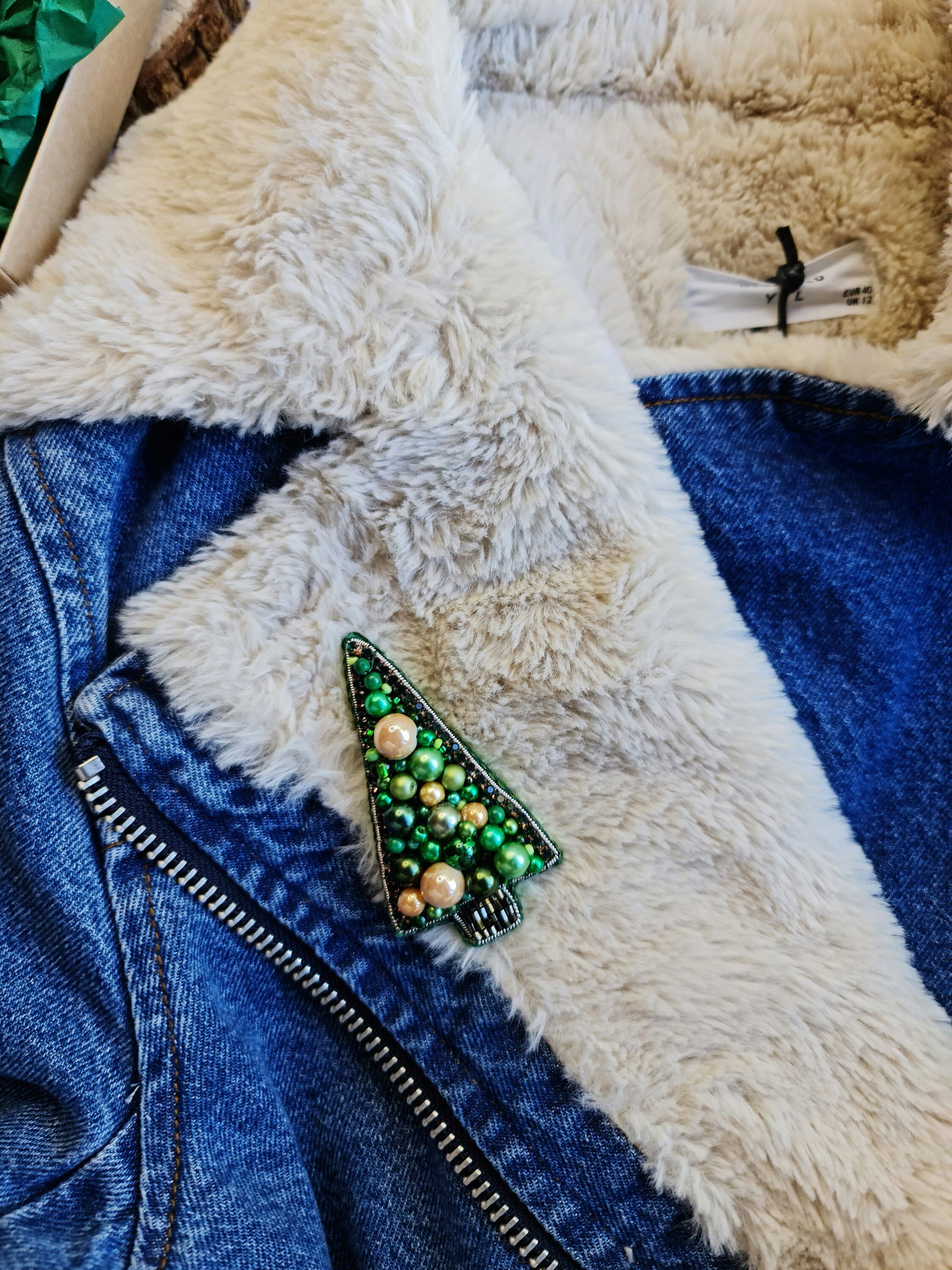 Christmas Tree Pin, Holiday Brooch, Best Friend Gift - Etsy
