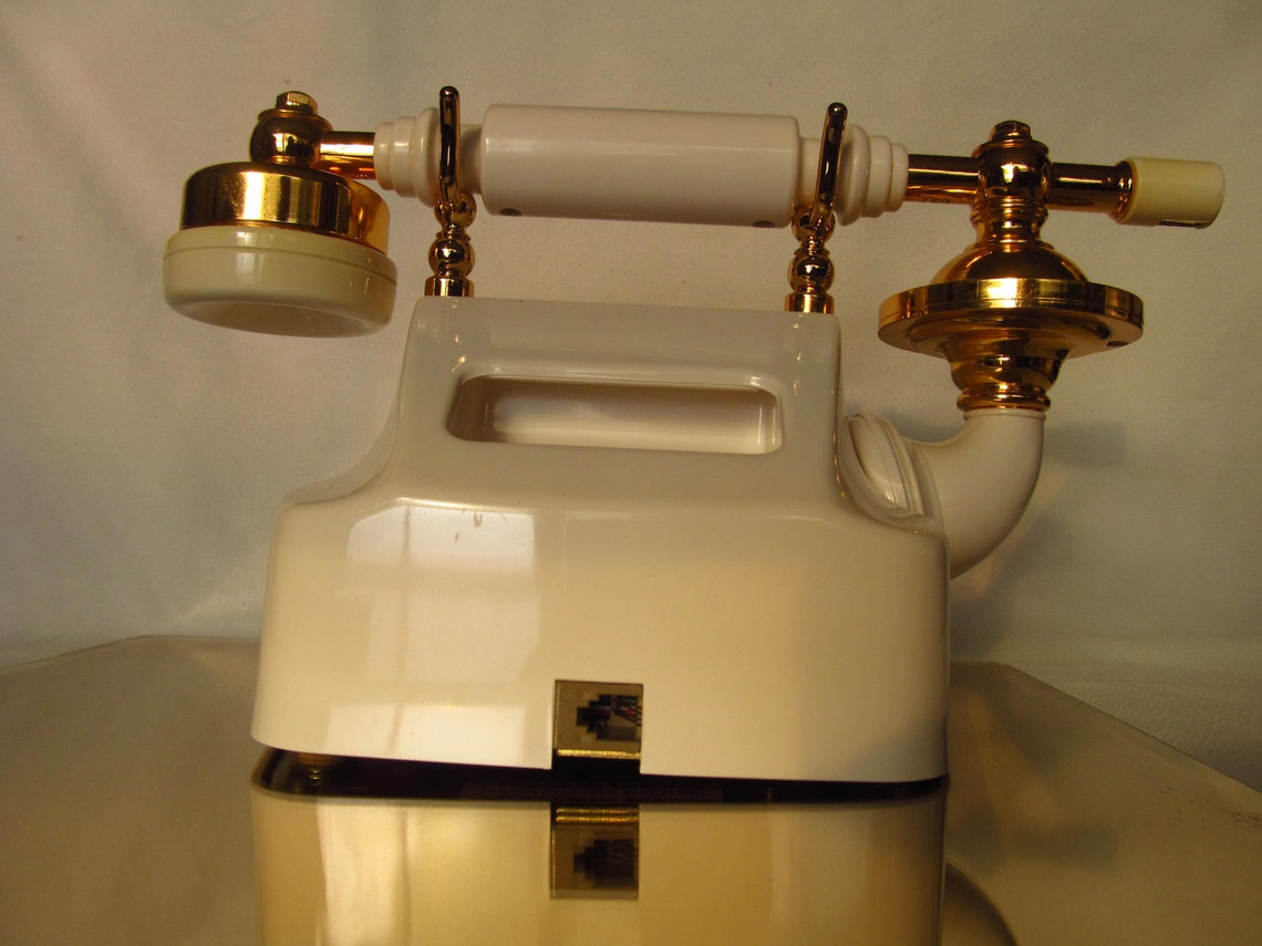 Coquette Telephone - Etsy