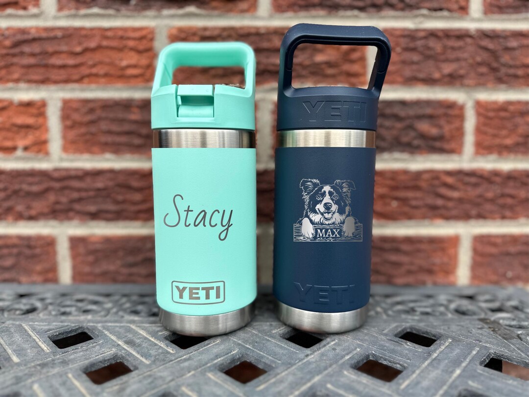 Peeking Dog Breed Design - Personalized Engraved YETI Water Bottle - Etsy