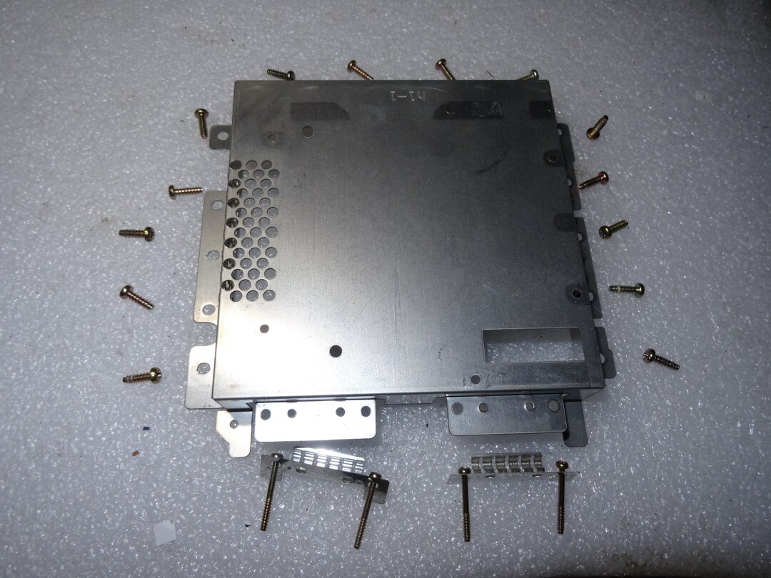 Nintendo Game Cube DOL-001 Disk Assembly Metal Plate W/ 18 Screws Only ...