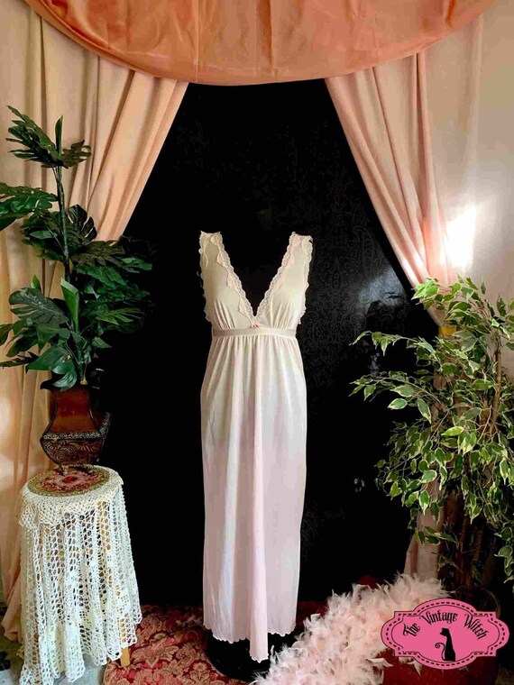 Vintage Pastel Pretty in Pink Undercover Wear Neglige… - Gem