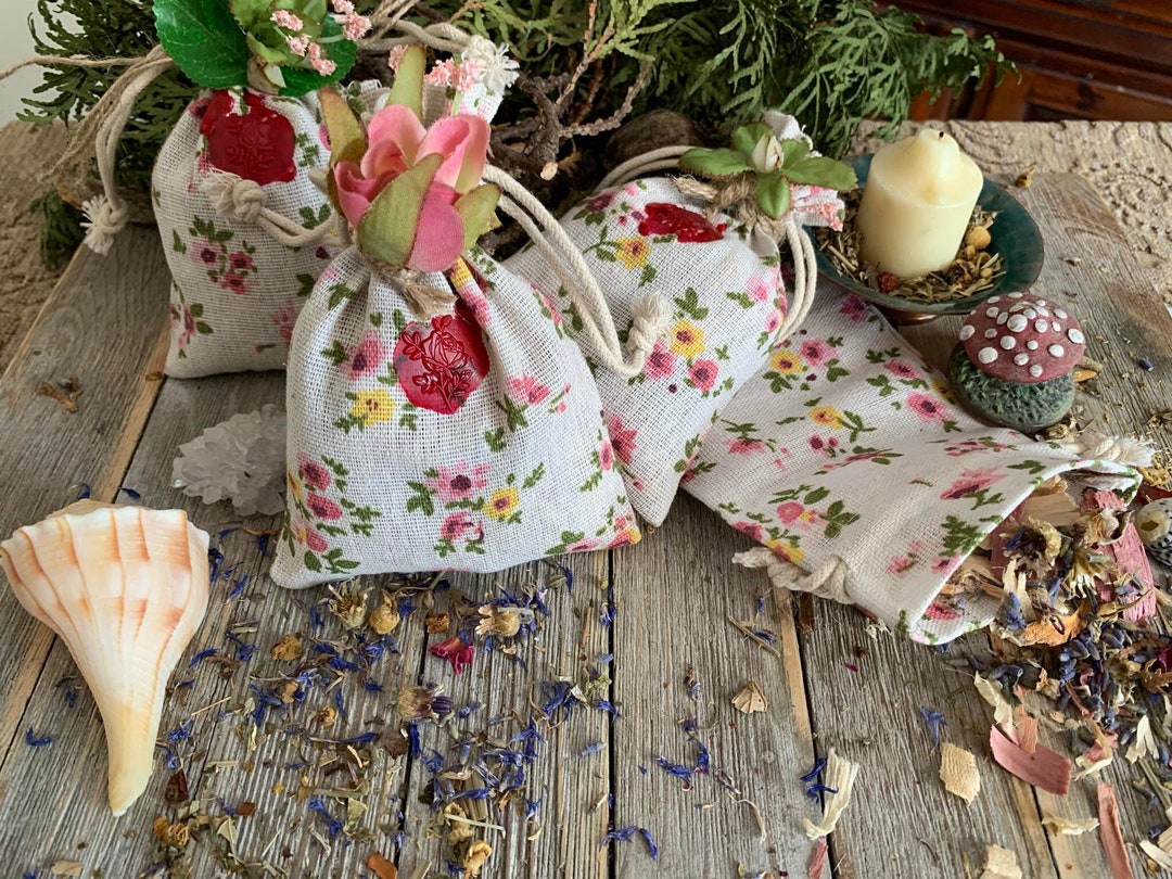 Folk Witches Apothecary Herbal Moth and Pest Repellant Drawer Sachet ...