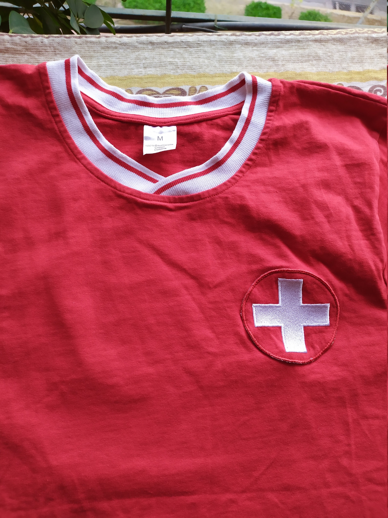 Red White Cross Soccer Team Jersey Unisex T-shirt, Vintage Clothing (M ...