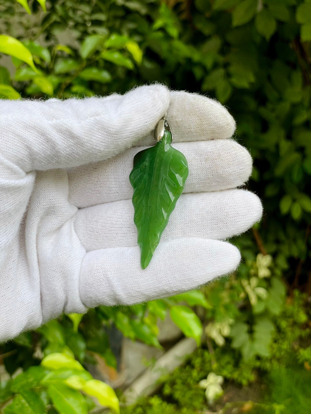 Nephrite Jade Leaf Pendant Handcrafted Pendant nephrite Leaf Gemstone ...