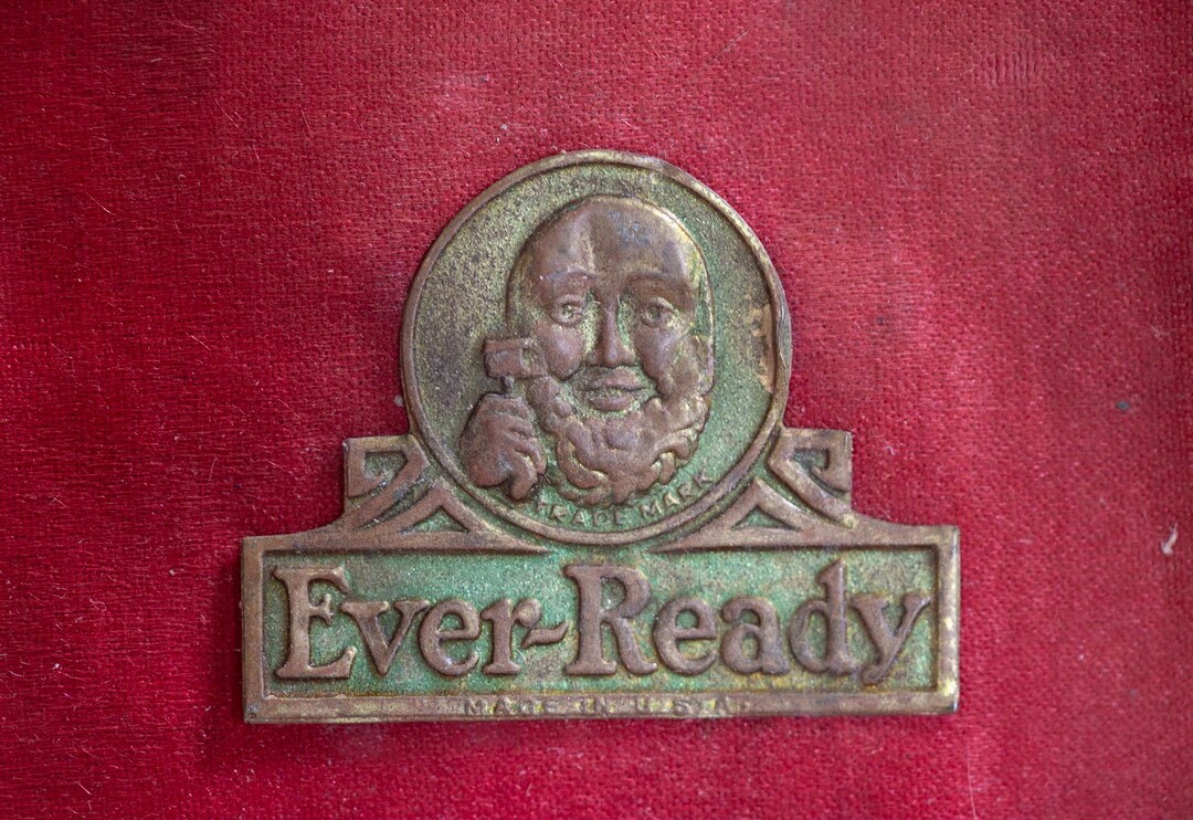 Vintage Metal Razor in Metal Case - Etsy