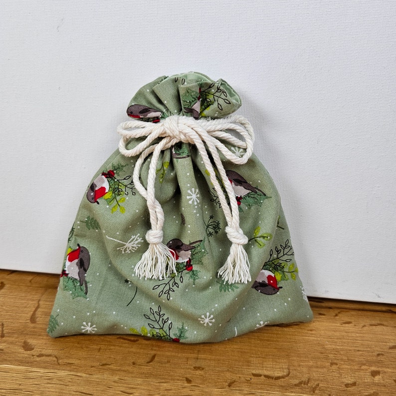 Christmas Gift Bags Reusable Small Cotton Drawstring Pouches for ...