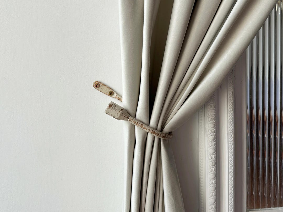 Minimalist U-shaped Curtain Hooks, Shield Curtain Holders, Curtain Pull ...