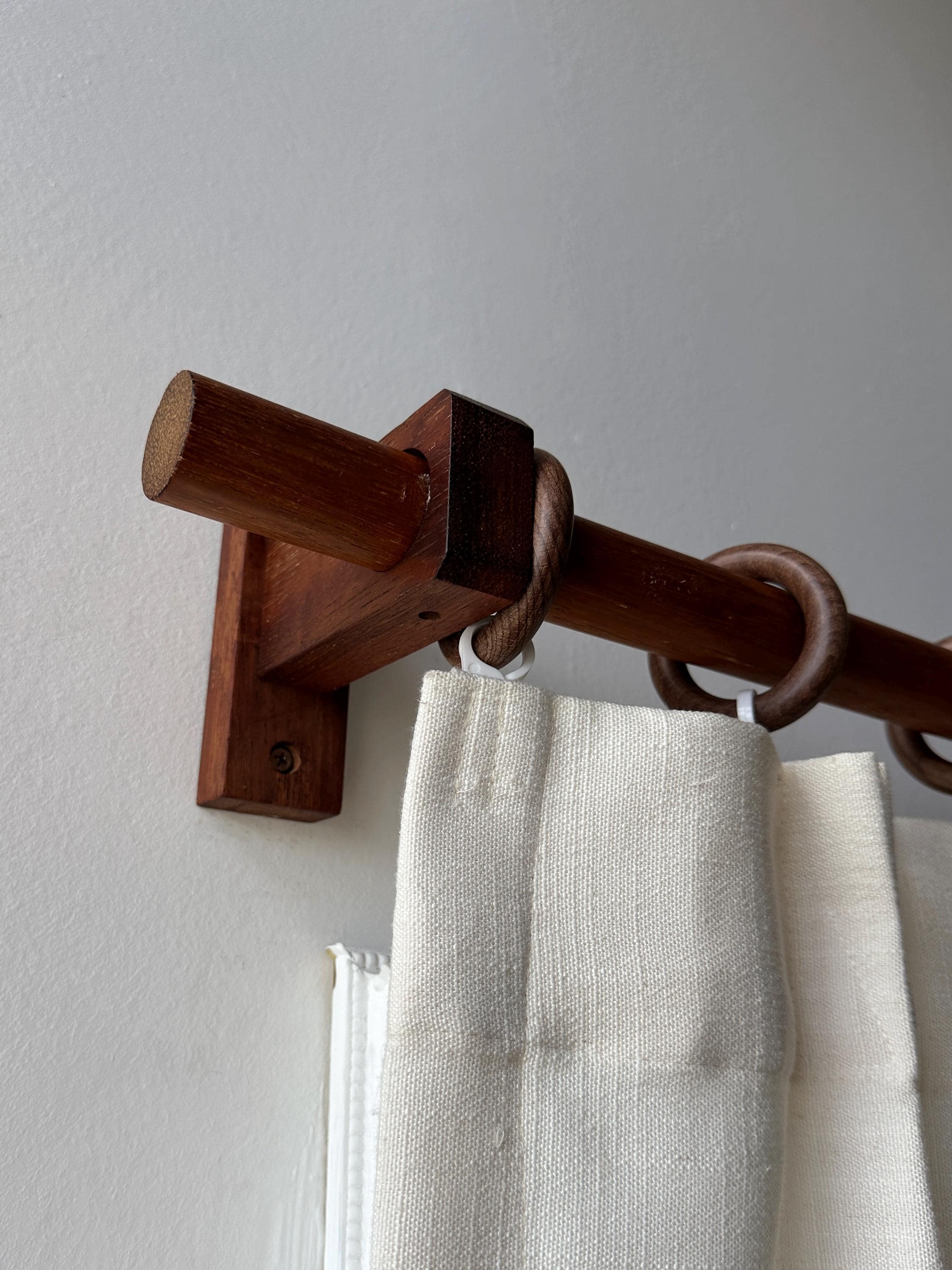 Wooden Curtain Rods,custom Wooden Curtain Rods,unique Square Brackets ...