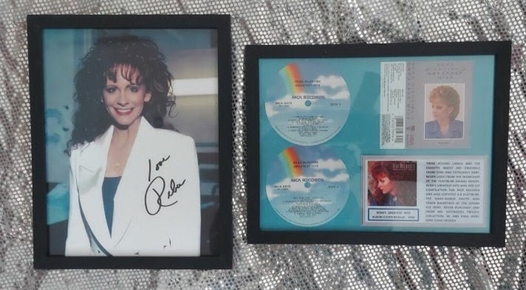 Reba Mcentire Hand-signed Photo, Original 1980 Record Labels, Cassette ... Reba Mcentire Hand-signed Photo, Original 1980 Record Labels, Cassette ...