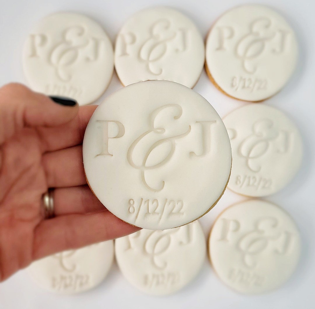 Personalized Wedding Favor Cookies: Monogram & Date Sugar Biscuits - Etsy