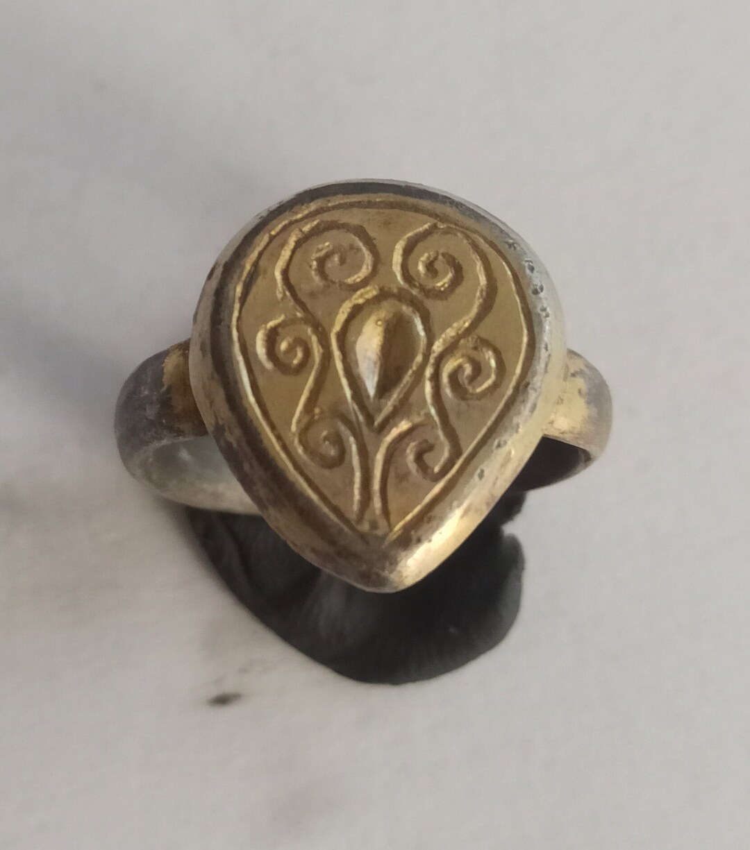 Late Medieval Silver Gilded Ring With Teardrop Bezel & Lines 1300-1400 ...