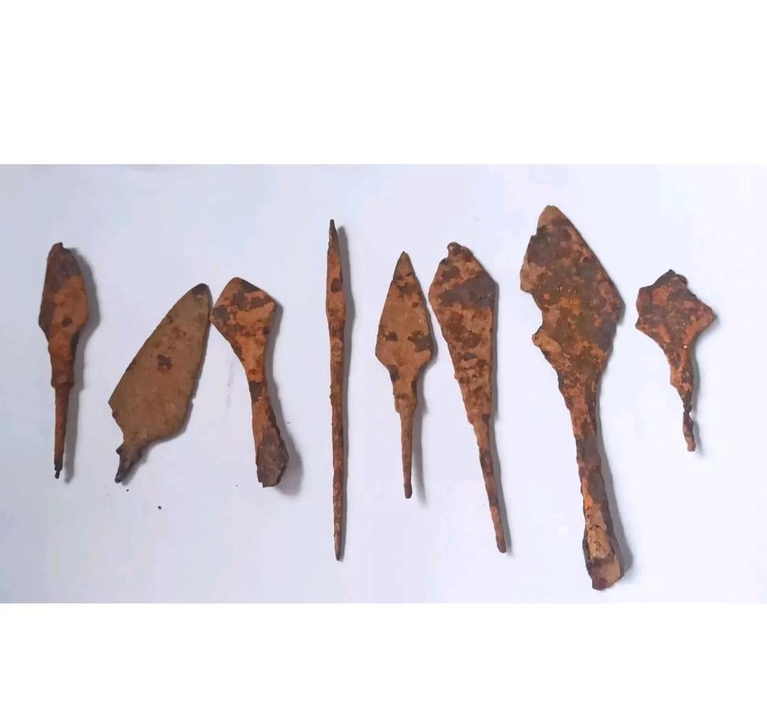 Lot of 7 Ancient Roman Iron Arrowheads & 1 Medieval Crossbow Bolt 200 ...
