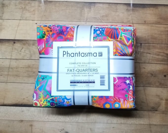Phantasma Fat Quarter Bundle by Robert Kaufman - FQ-2167-32 - Set of 32 Fat Quarters- a ...