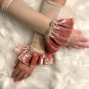 Vintage Pink Velvet Circus Collar and Cuff Set - Etsy