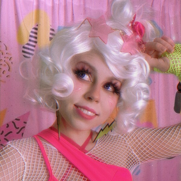 Chica Etsy