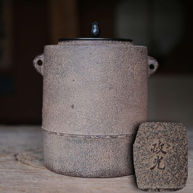 Vintage Japanese Cast Iron Tea Kettle – Masamitsu Signed Copper Lid ...