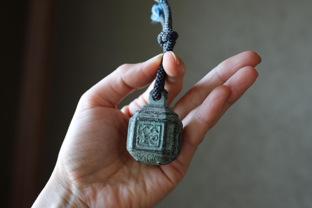 Japanese Vintage Bronze Metal Small Bell With KANJI Calligraphy 鈴(bell ...
