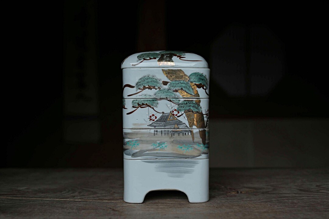 Japanese Vintage Porcelain Jūbako Black Pine Three Decoration Stacking ...