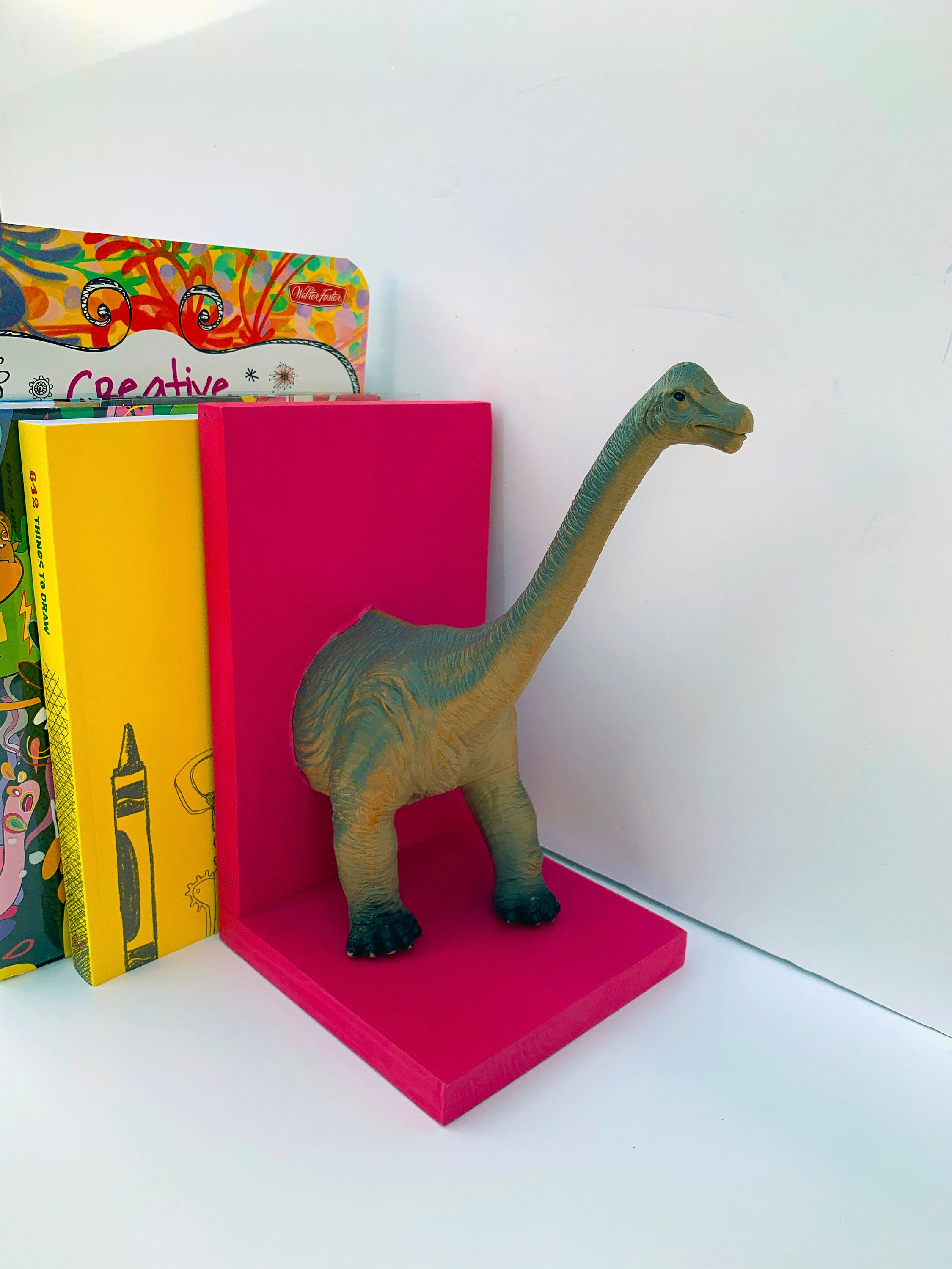 Pink Diplodocus / Brontosaurus Dinosaur Bookends Set Free UK Delivery ...