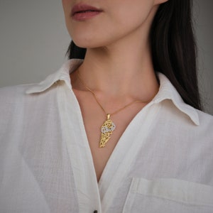 Lebanon Map Necklace With Arabic Calligraphy Diamonds (18K GOLD ...