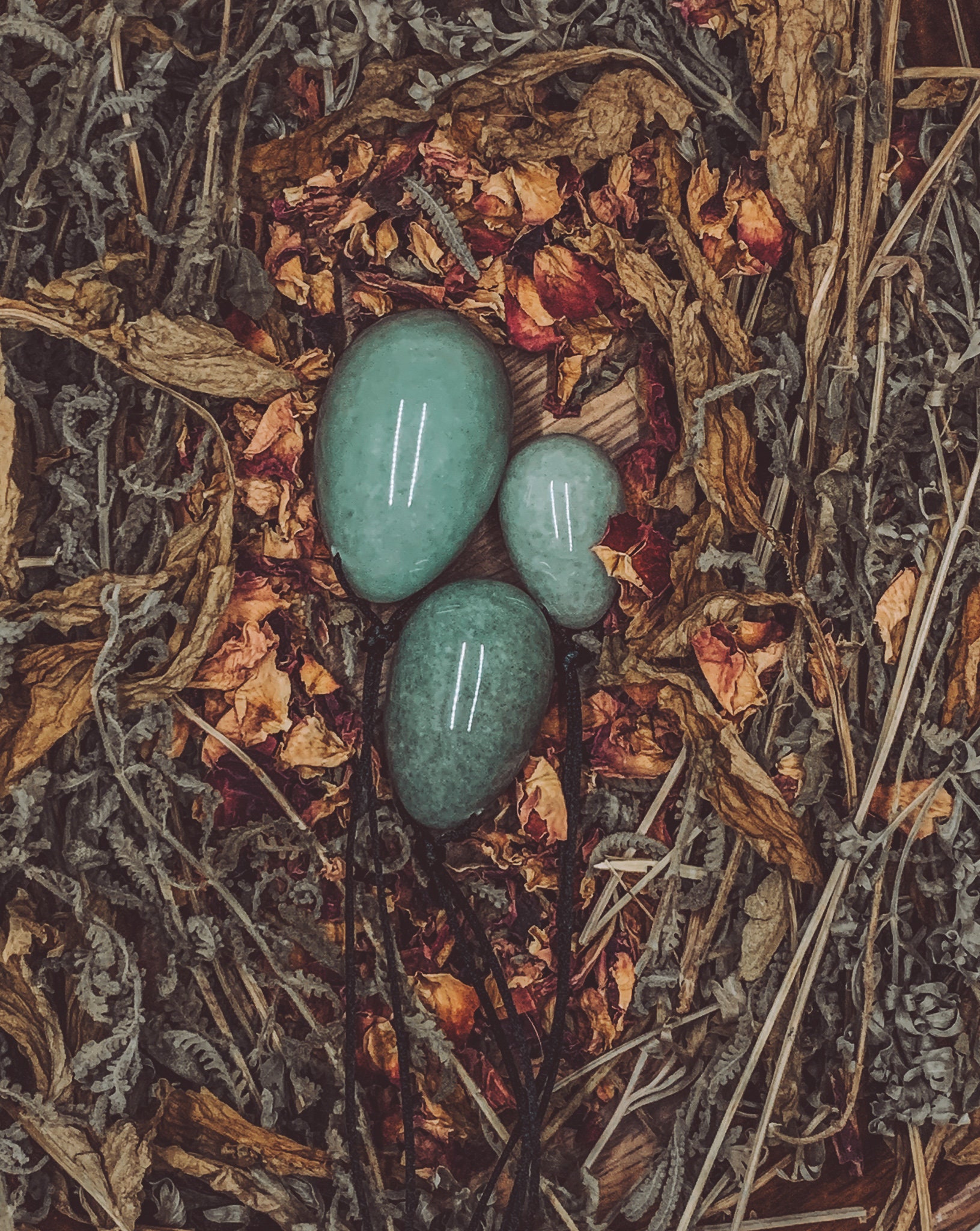 Set of 3 Crystal Yoni Eggs Red Jasper, Aventurine, Amethyst, Tigers Eye ...