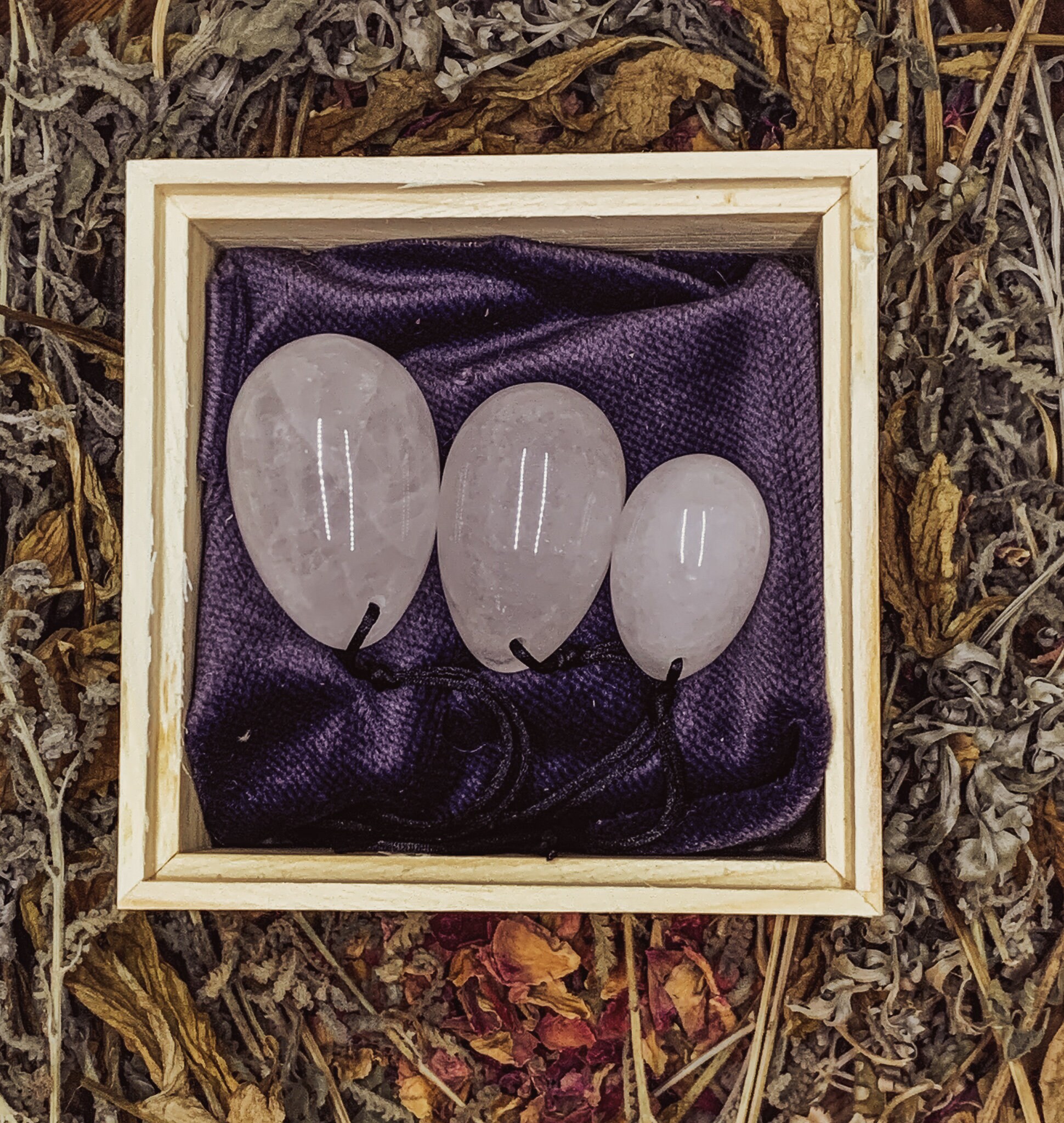 Set of 3 Crystal Yoni Eggs Red Jasper, Aventurine, Amethyst, Tigers Eye ...