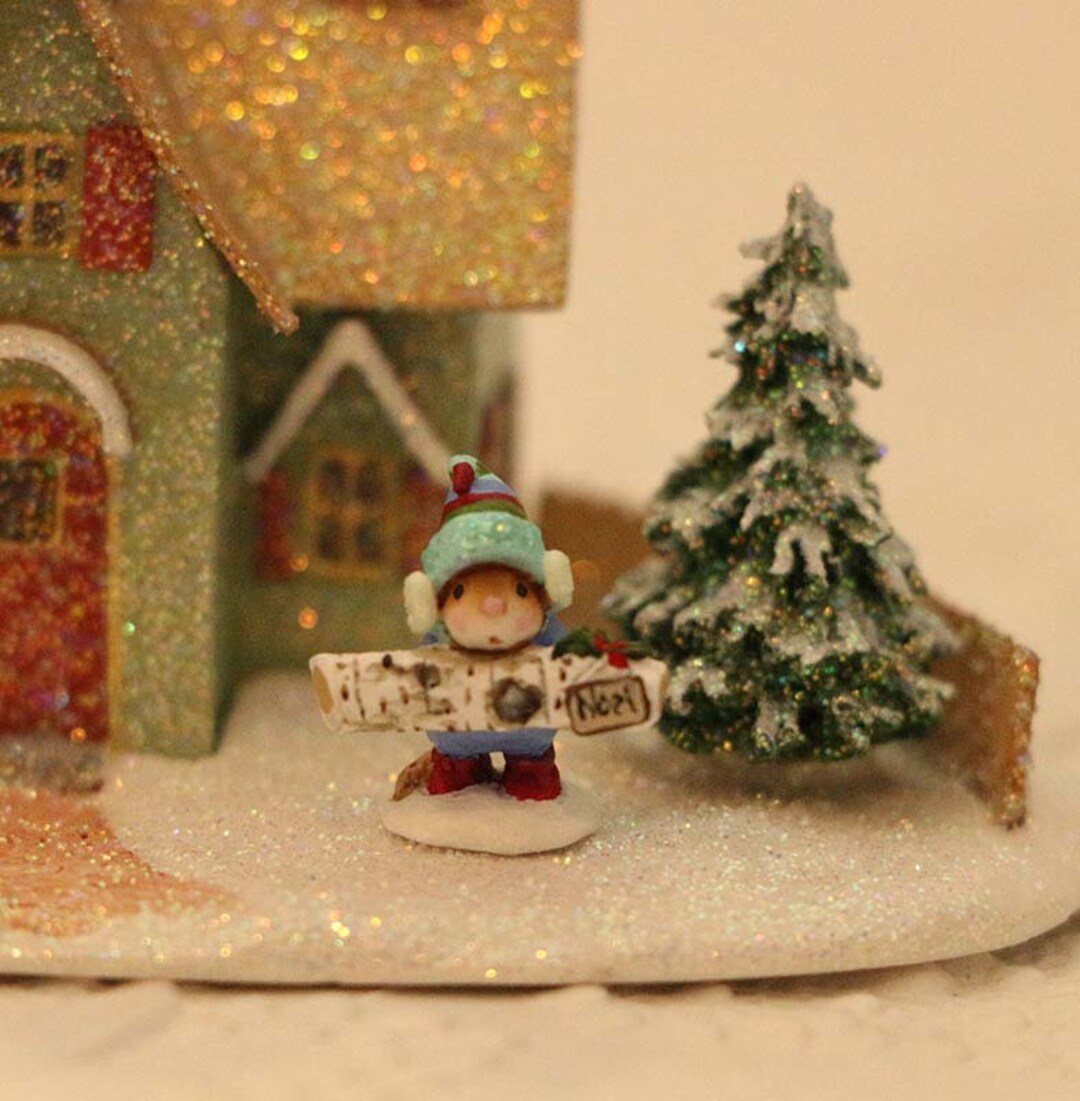 Micro Mouse Figurine, Wee Forest Folk MINI Yule Log Figure M-337m With ...