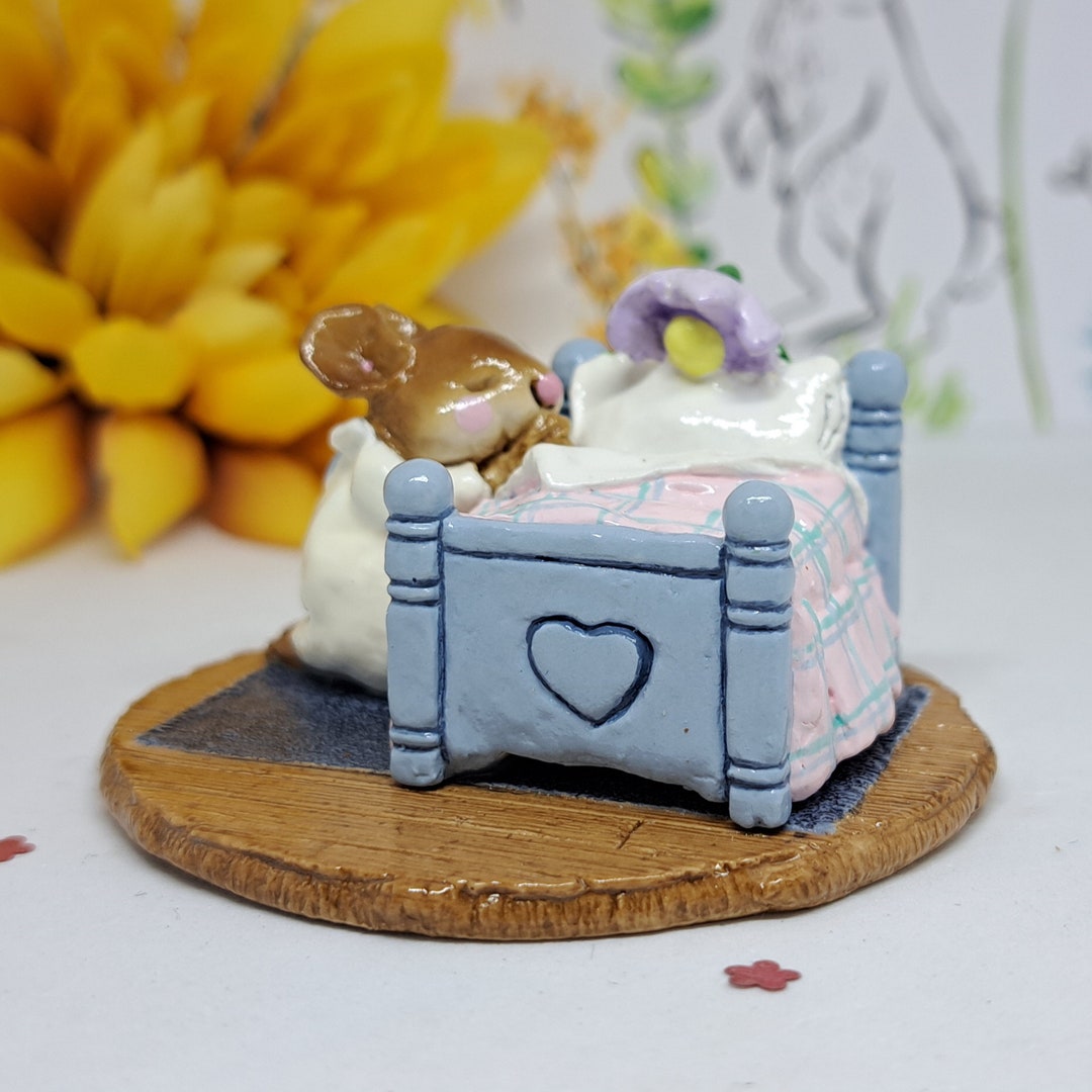 Wee Forest Folk M-178 Night Prayer (white / Blue), Retired Miniature ...