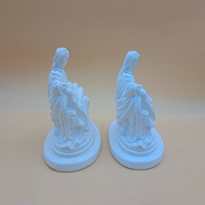 Jesus Taken From the Cross -la Pieta Statue - Etsy