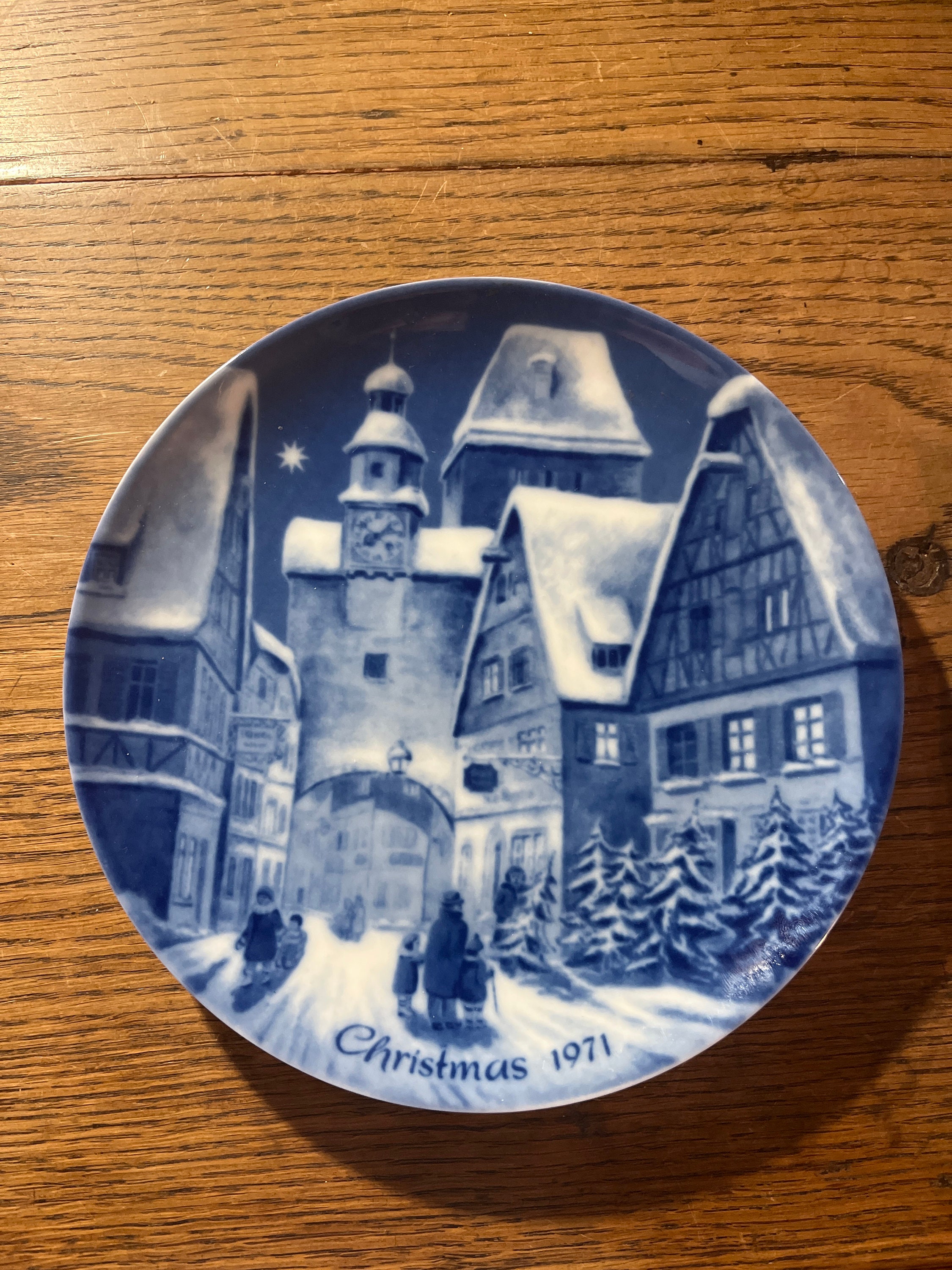 Royal Blue Collector Plates - Etsy