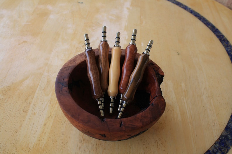 Aussie Timber Hand Made Sewing Tools With Seam Ripper and Needle ...